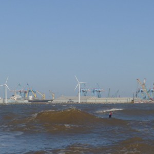 River Mersey SUP surf, Perch Rock, New Brighton, Wirral